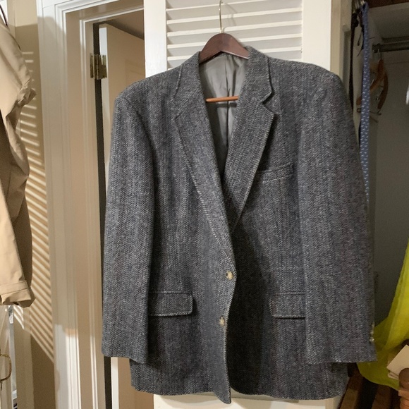 Dawahares | Suits & Blazers | Dawahares Vintage Wool Herringbone Blazer ...